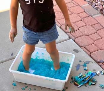 Under The Sea Jell-O Sensory Bin - Kids Kubby
