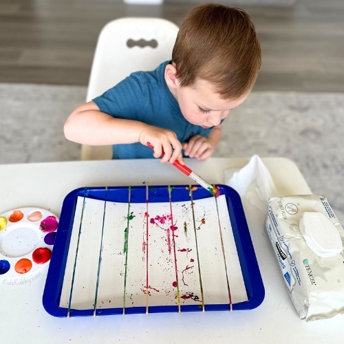 Water Gun Painting (Fun Creative Art For Kids) Water Gun Painting (Fun Creative Art For Kids)