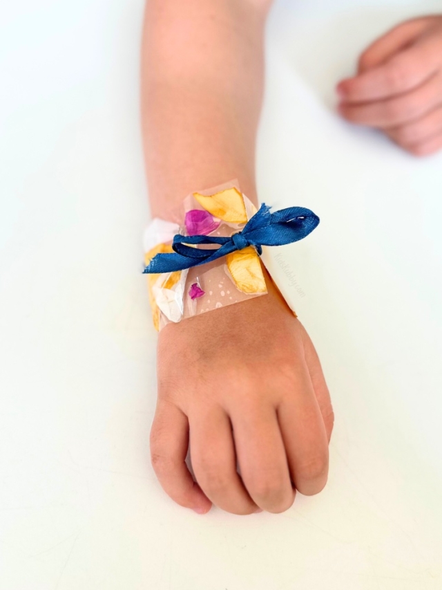 DIY Nature Bracelets (Made With Tape!)