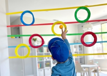 Easy Homemade Ball Toss Game (Fun Indoor Activity For Kids!)