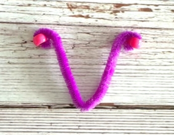 Beaded Pipe Cleaner Butterflies (With Step-by-Step Photos)
